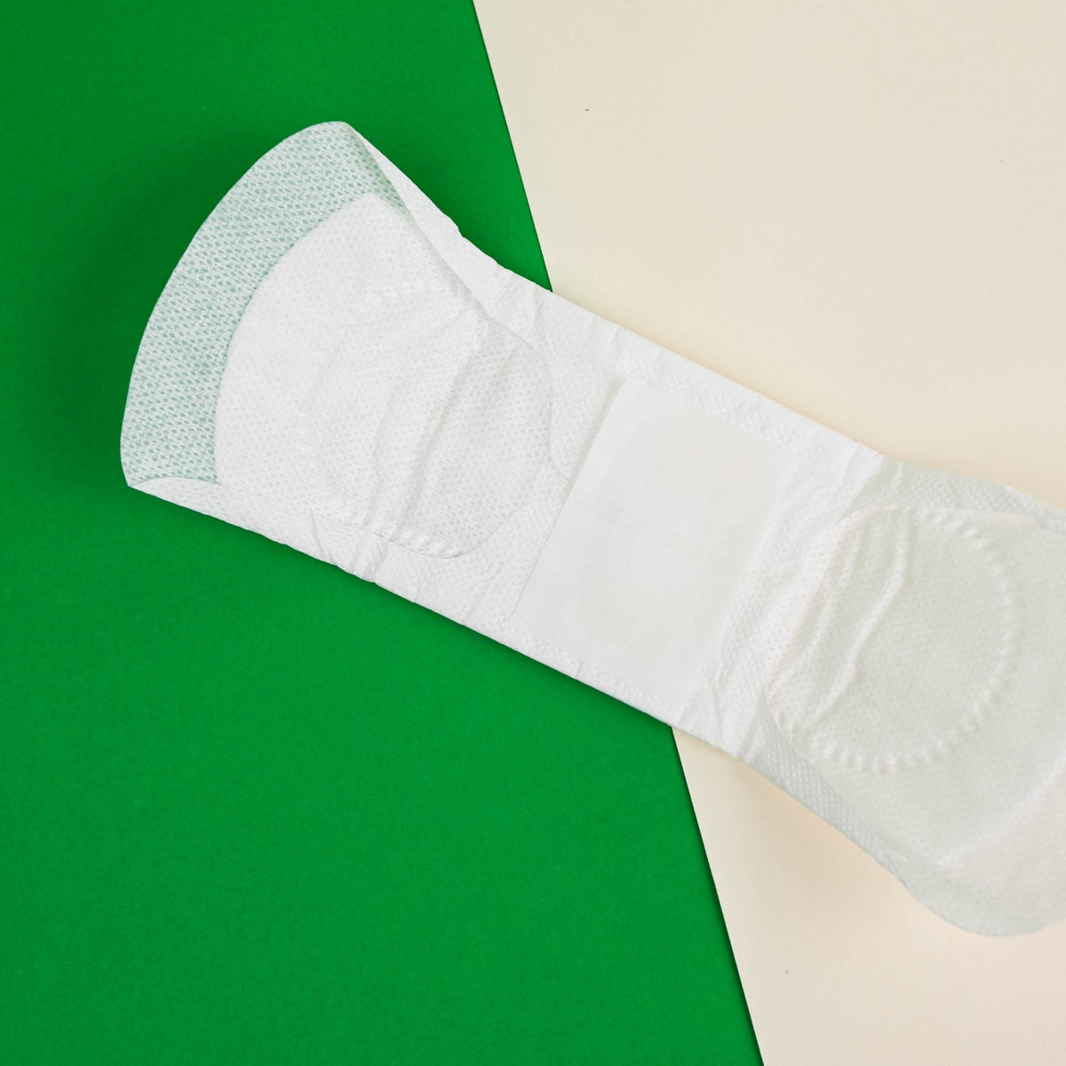 Penso Higiénico 100% Algodão Ultra Fino com Abas Regular 14 unidades C ...